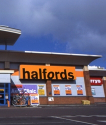 Halfords expands network of Autocentres | Motor Trader