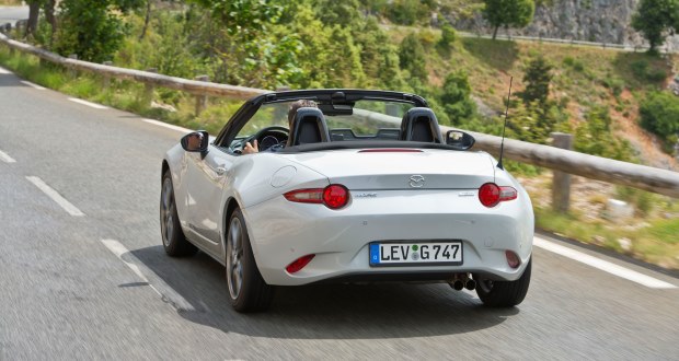Mazda MX-5 (2015) review | Motor Trader