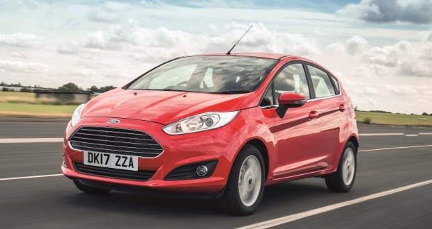 TrustFord holds midnight handover for 17-plate change | Motor Trader
