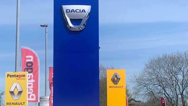 Pentagon takes on Renault and Dacia in Rochdale | Motor Trader