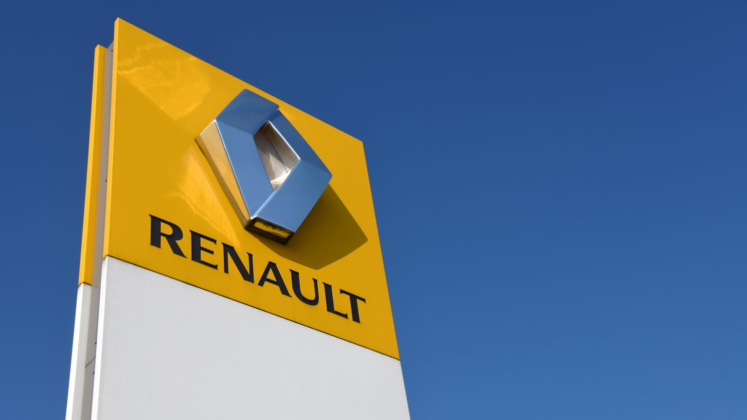 Renault Retail Group profits surge to £35m on sale of dealership ...