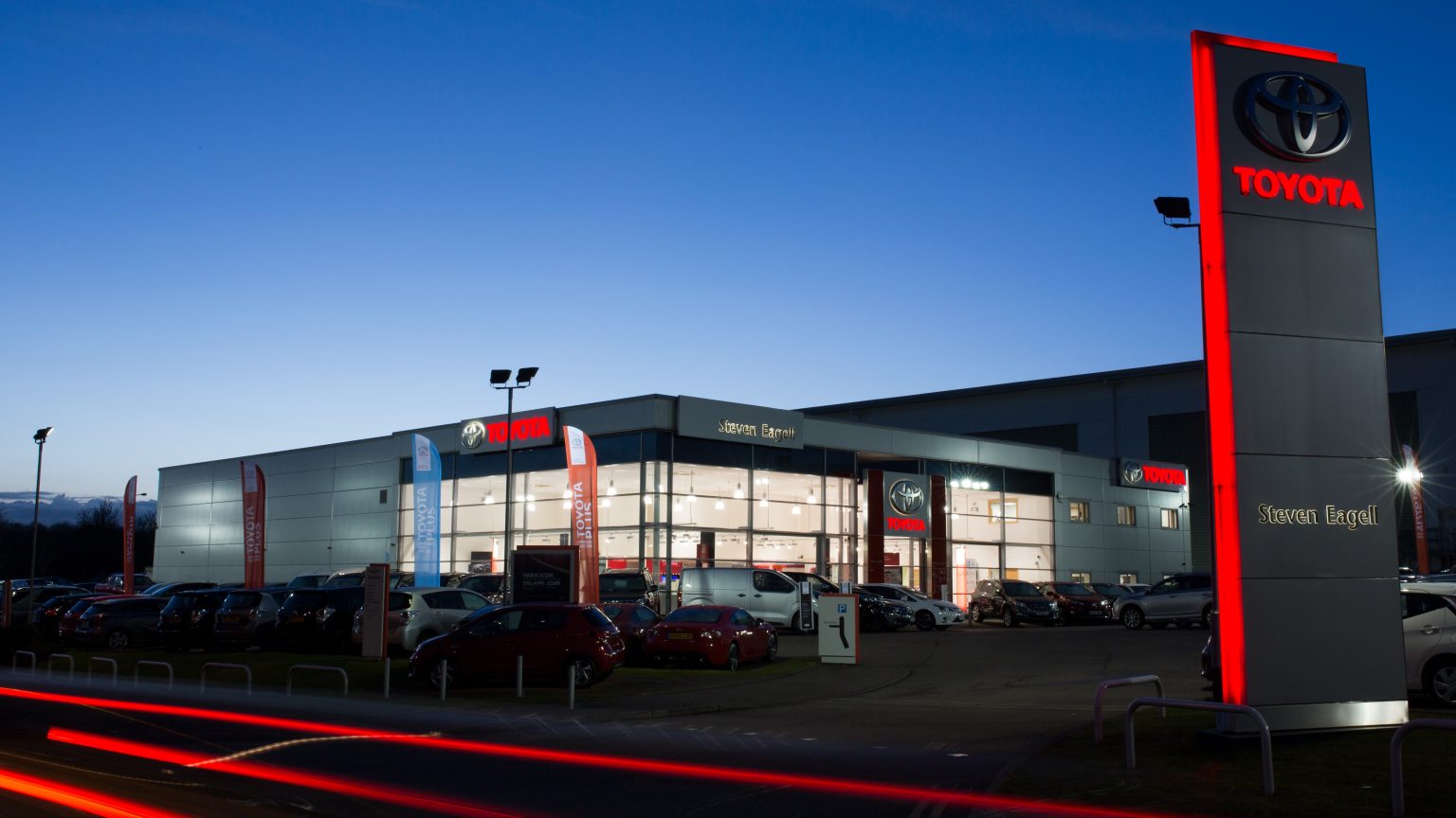 Steven Eagell roll-outs AutoBuzz software at Toyota dealerships