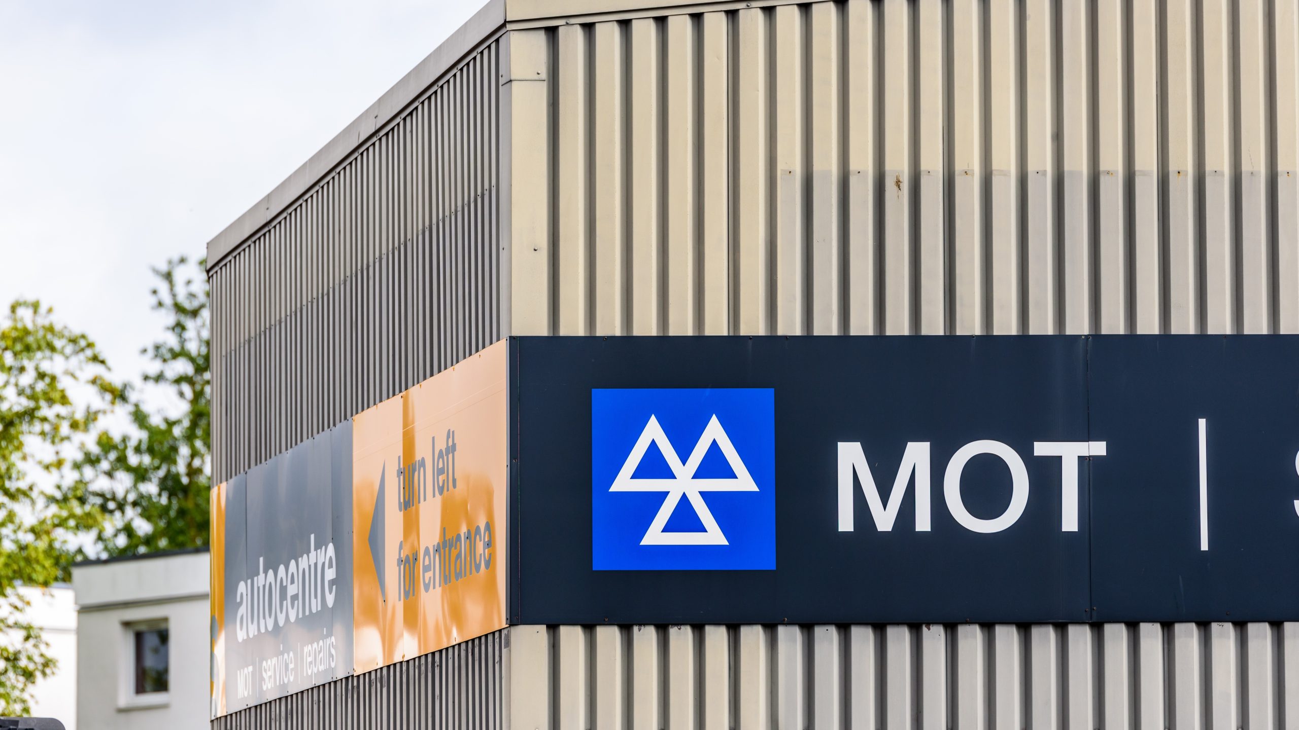 Government rules first MoT test to take place after three years | Motor ...