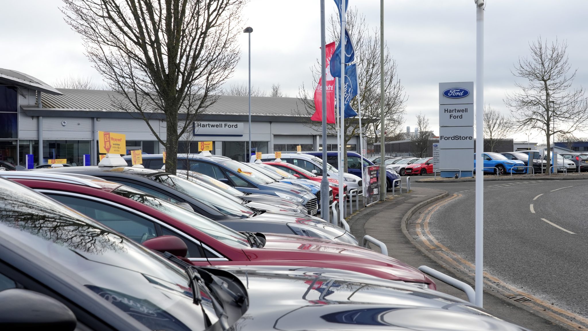 Motor Trader: Automotive News for Car Dealers & Manufacturers