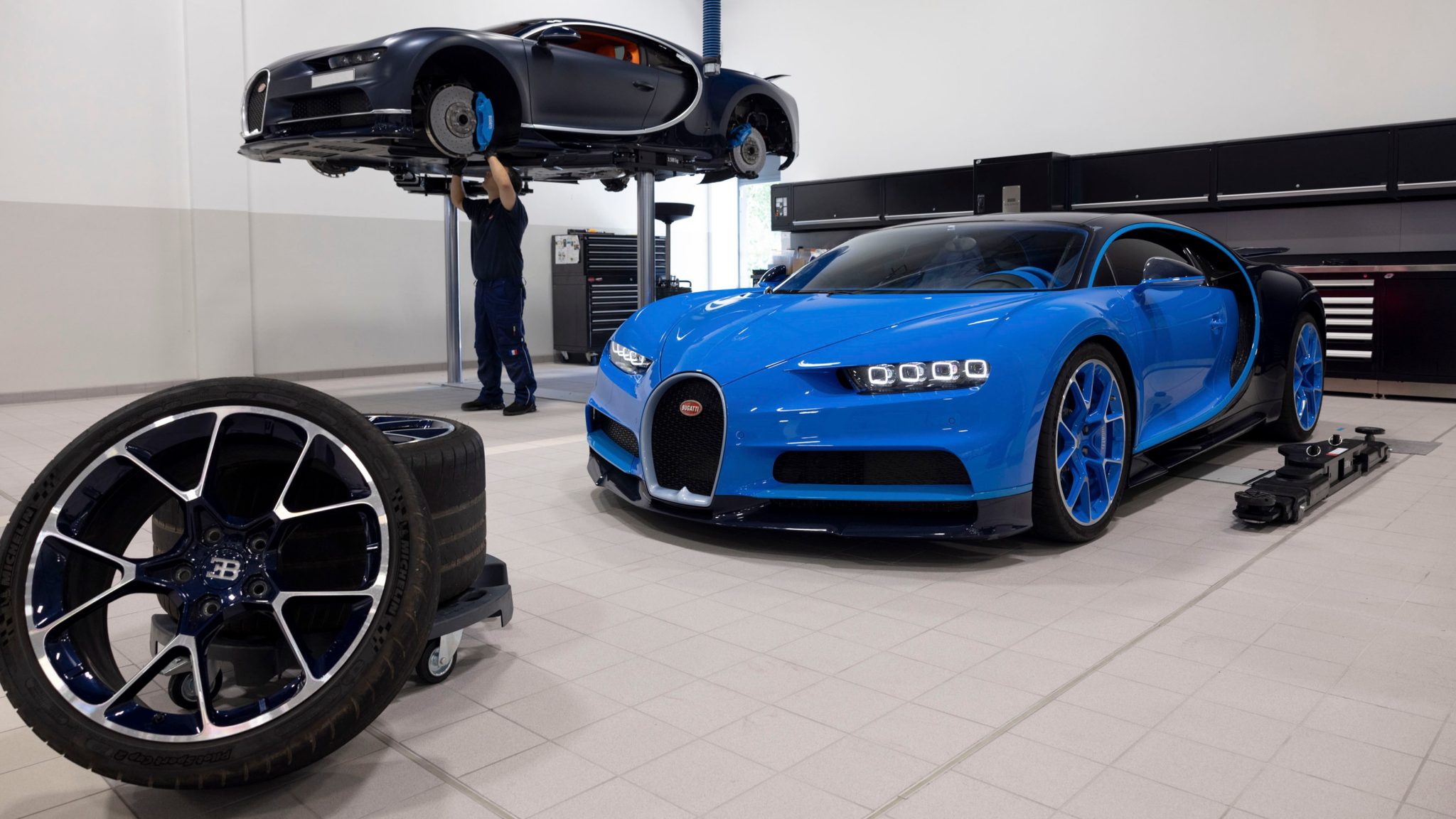 HR Owen opens Bugatti aftersales centre in Hatfield | Motor Trader