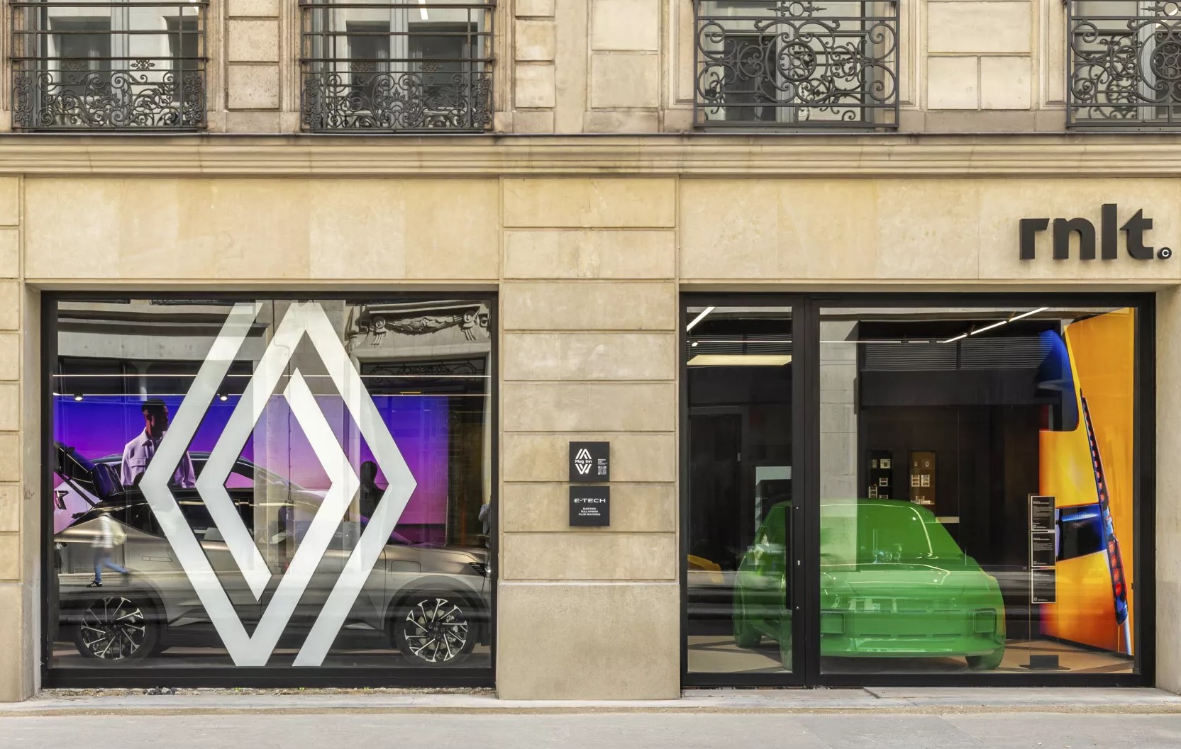 Renault introduces new point-of-sale concept dubbed ‘rnlt©’ | Motor Trader