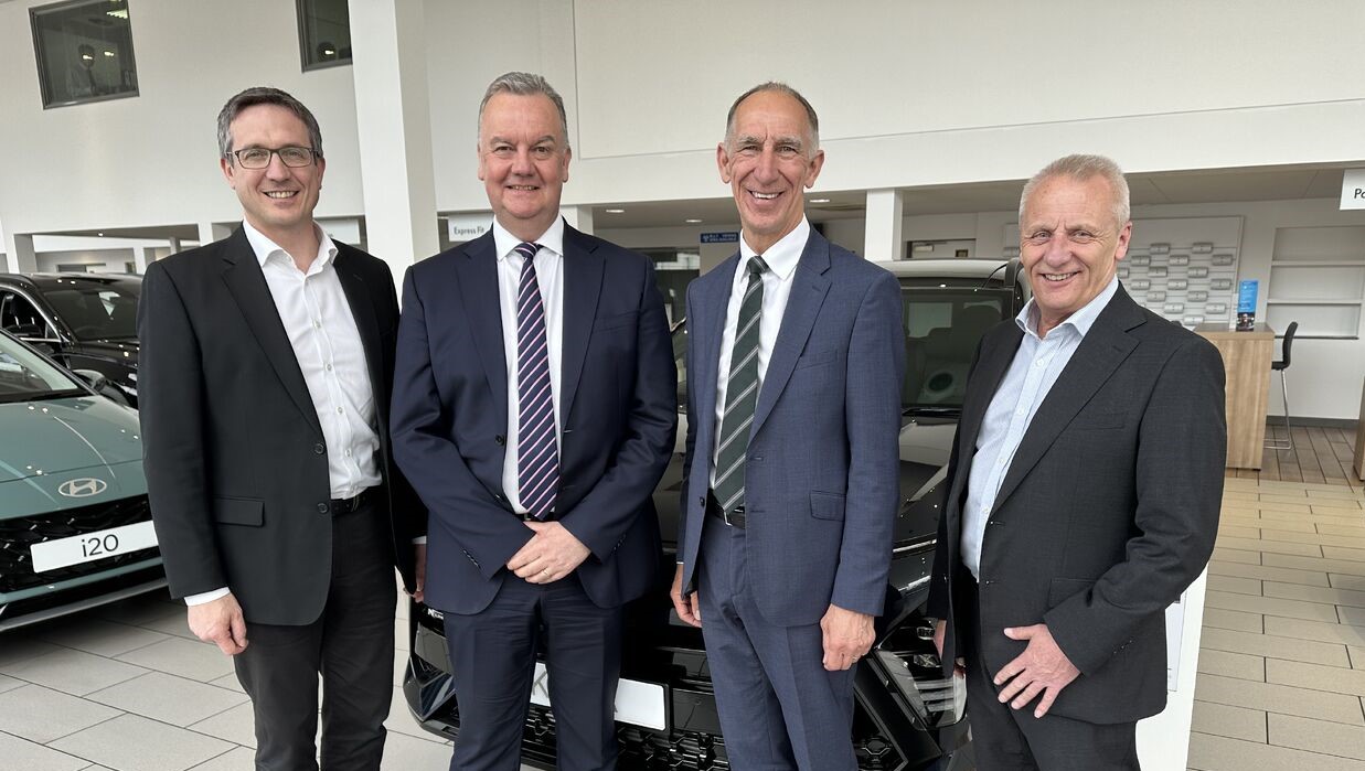 Hyundai UK boss Ashley Andrew celebrates Read Motor award win | Motor ...