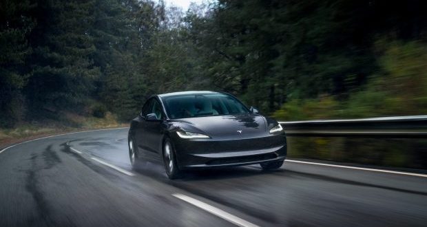 Tesla reveals its longest-range Model 3 | Motor Trader