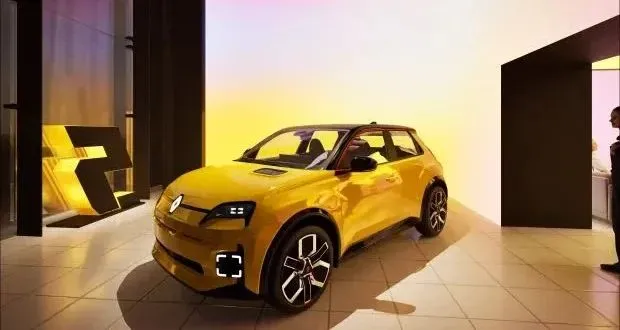 Renault brings immersive event to Oxford Street from Saturday | Motor ...
