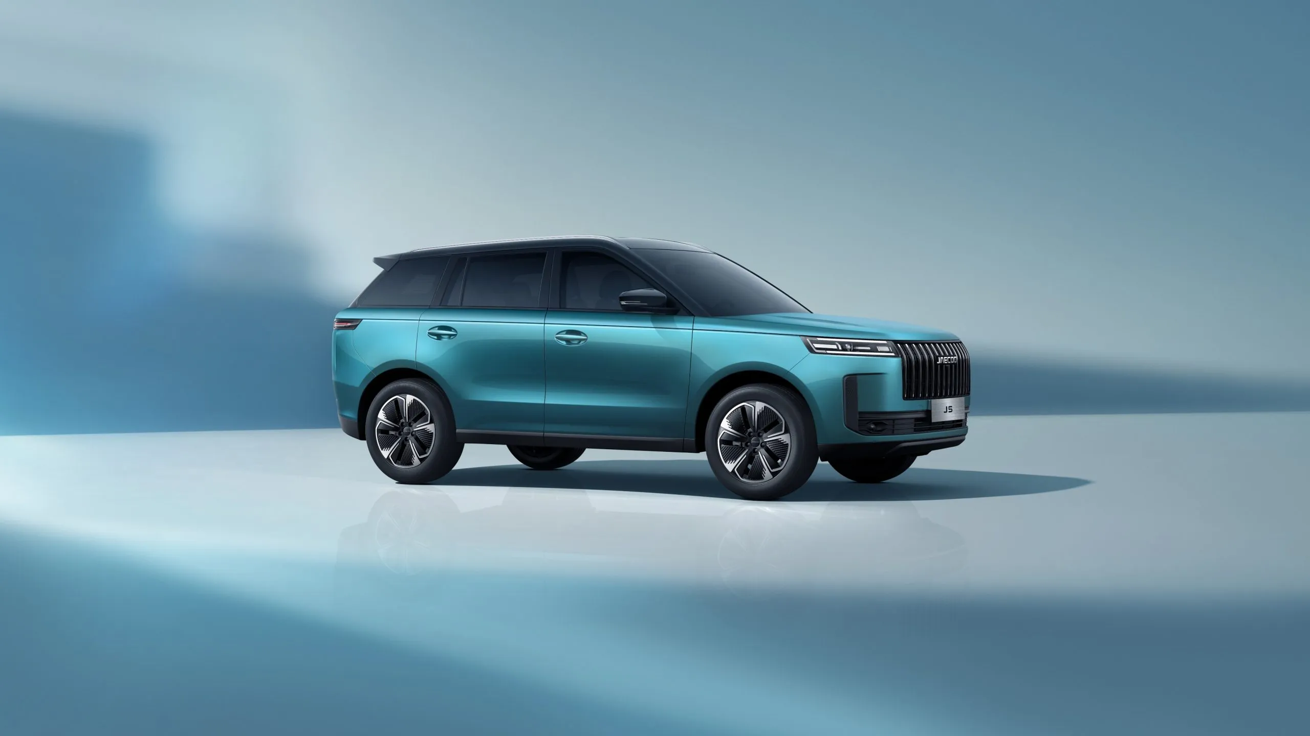 Omoda and Jaecoo target UK with new electric and hybrid models | Motor ...