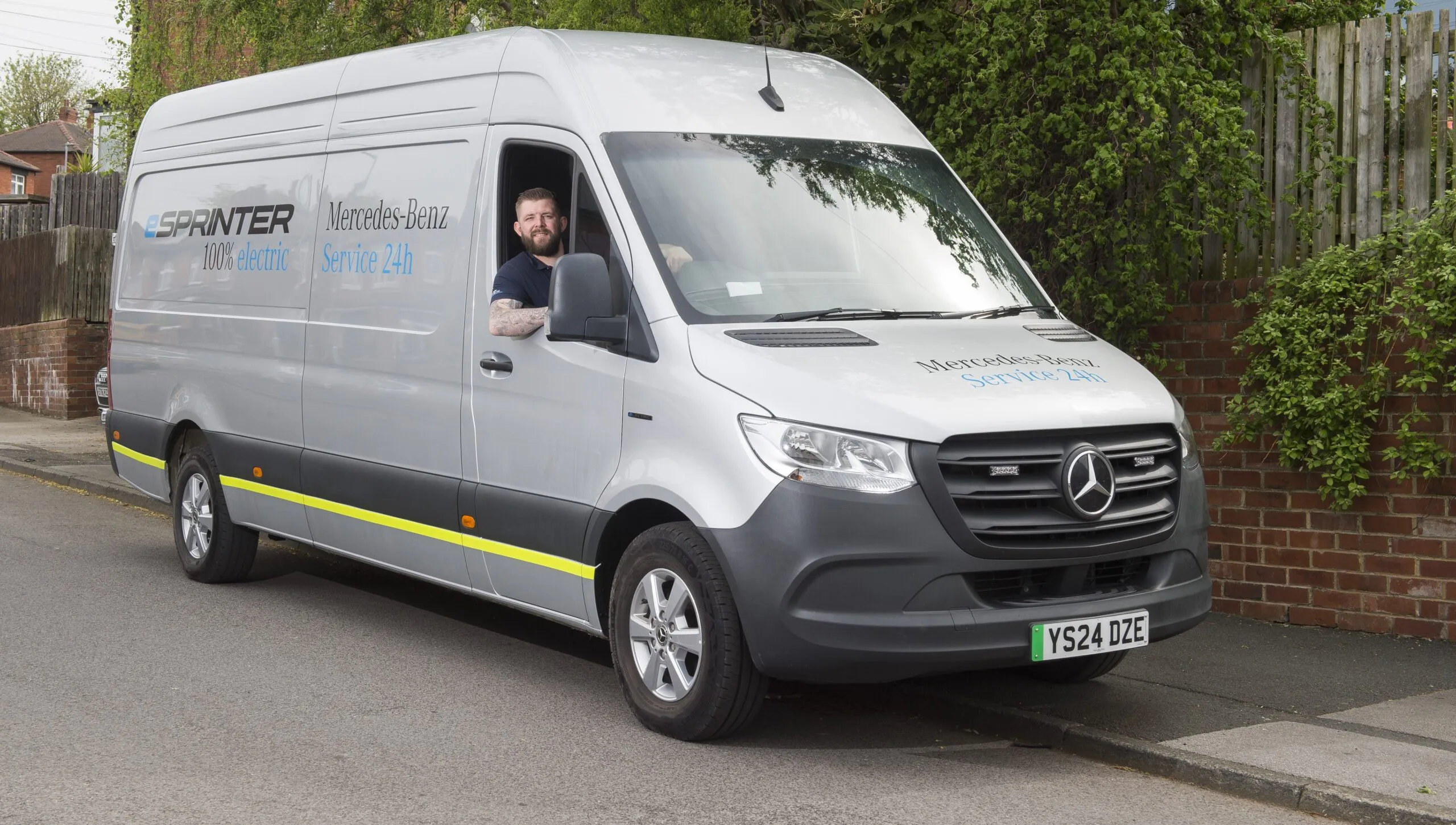 Mercedes Benz Vans pilots eSprinter for roadside assistance | Motor Trader