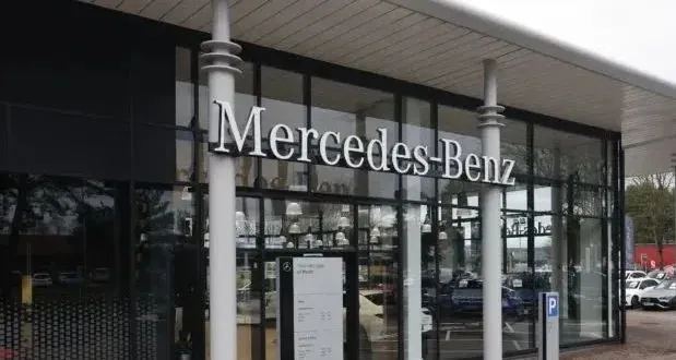 Arnold Clark unveils newly refurbished Mercedes-Benz showroom | Motor ...