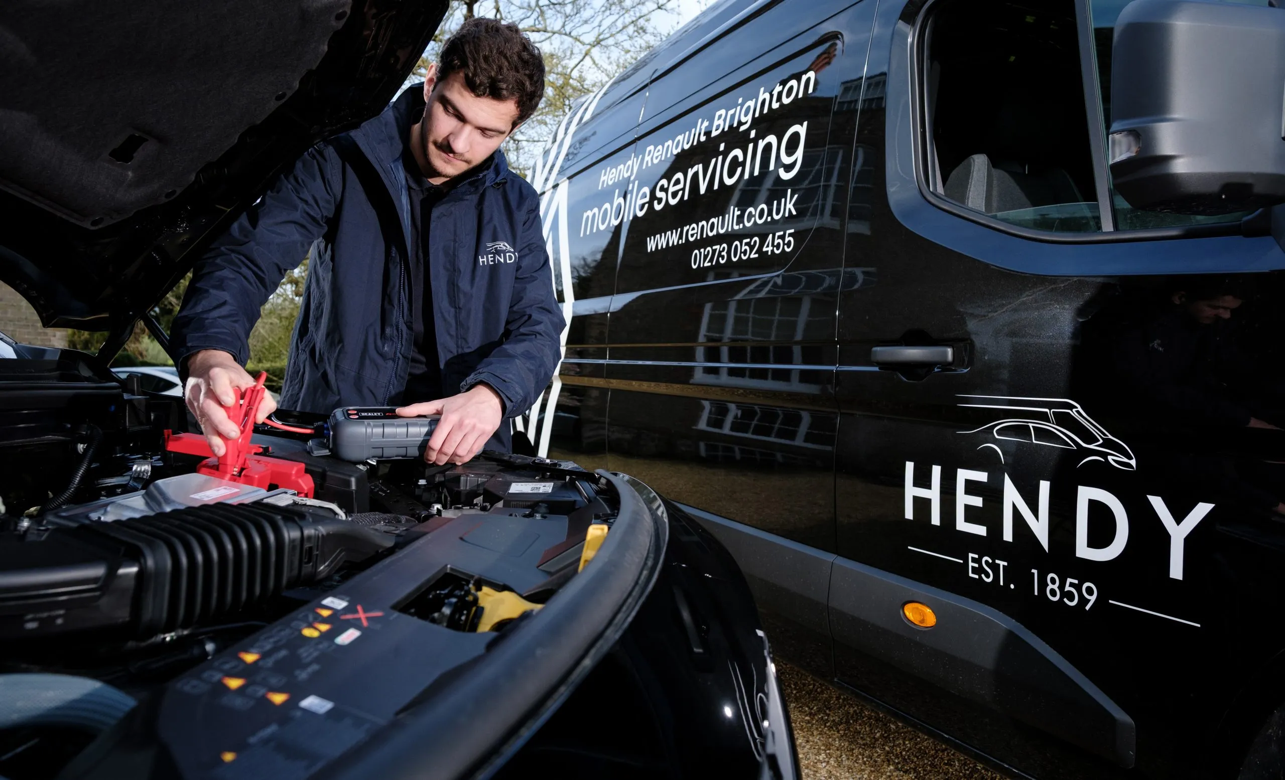 New Hendy mobile van service for Renault and Dacia drivers on South ...