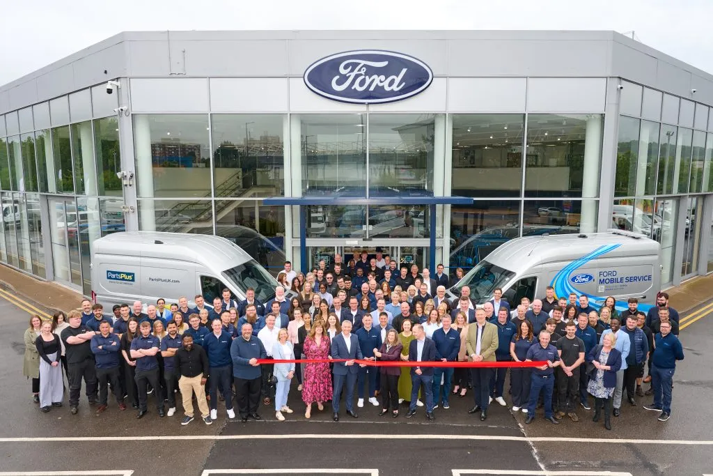 Ford ramps up roll-out of Signature 2.0 dealerships in Europe | Motor ...