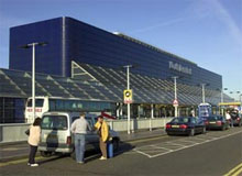 BAA to sell London Gatwick