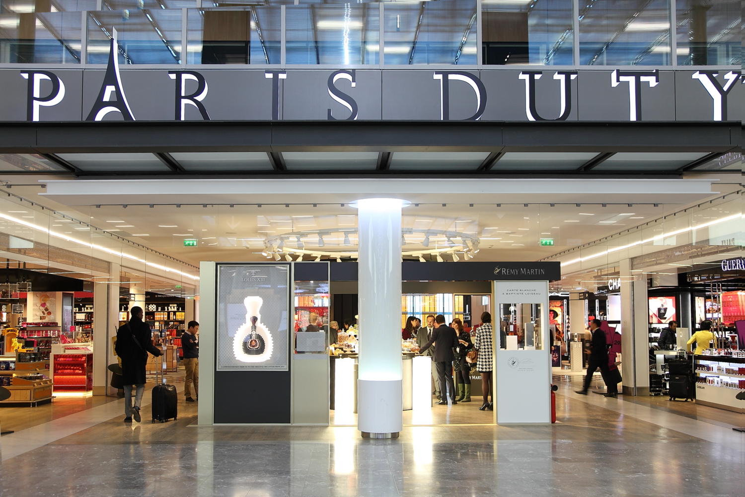 Rémy Martin opens first Paris Charles de Gaulle pop-up