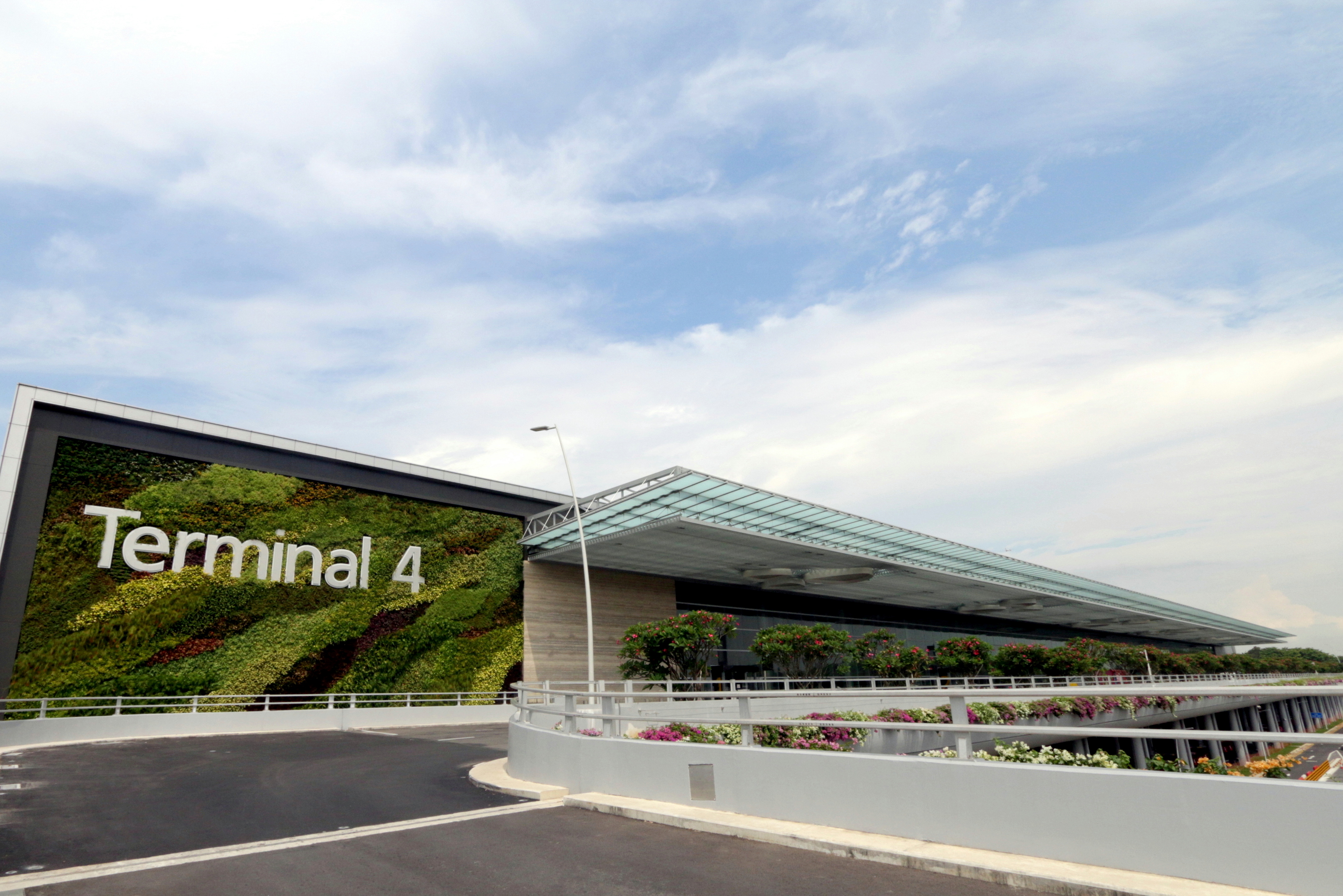 Changi unveils new T4 "a shopping and dining haven"