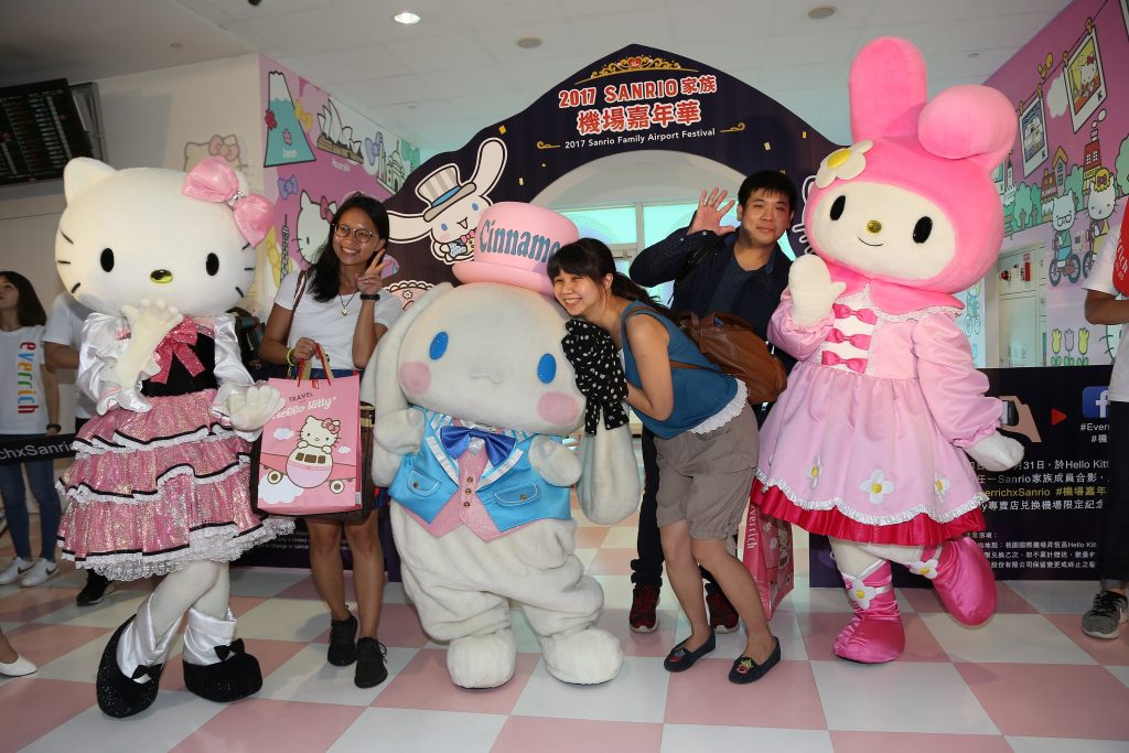 Parade marks 10 years of Hello Kitty lounge at Taoyuan airport