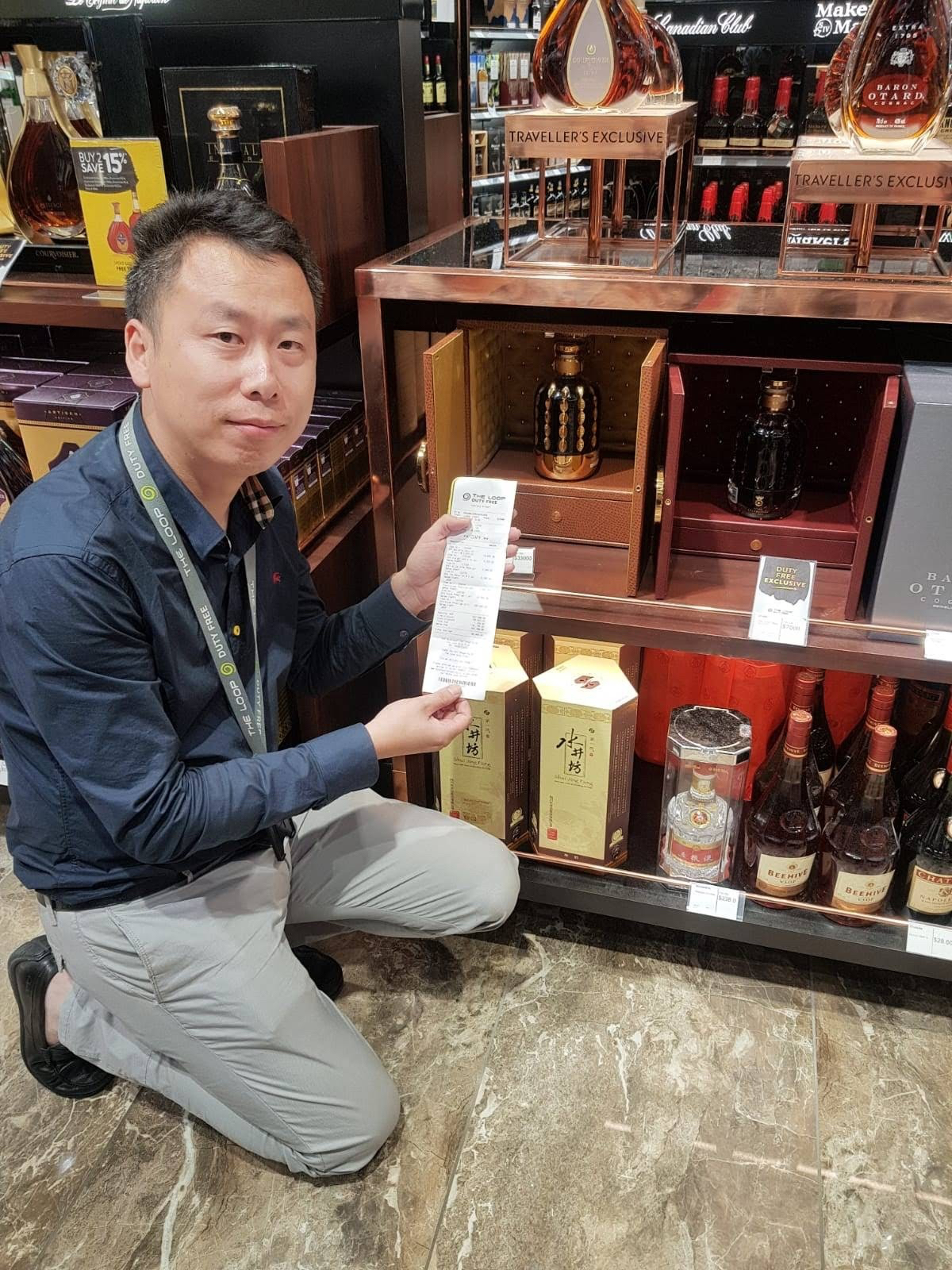Bacardi celebrates sale of NZ$190,000 full Baron Otard Collection du Roi