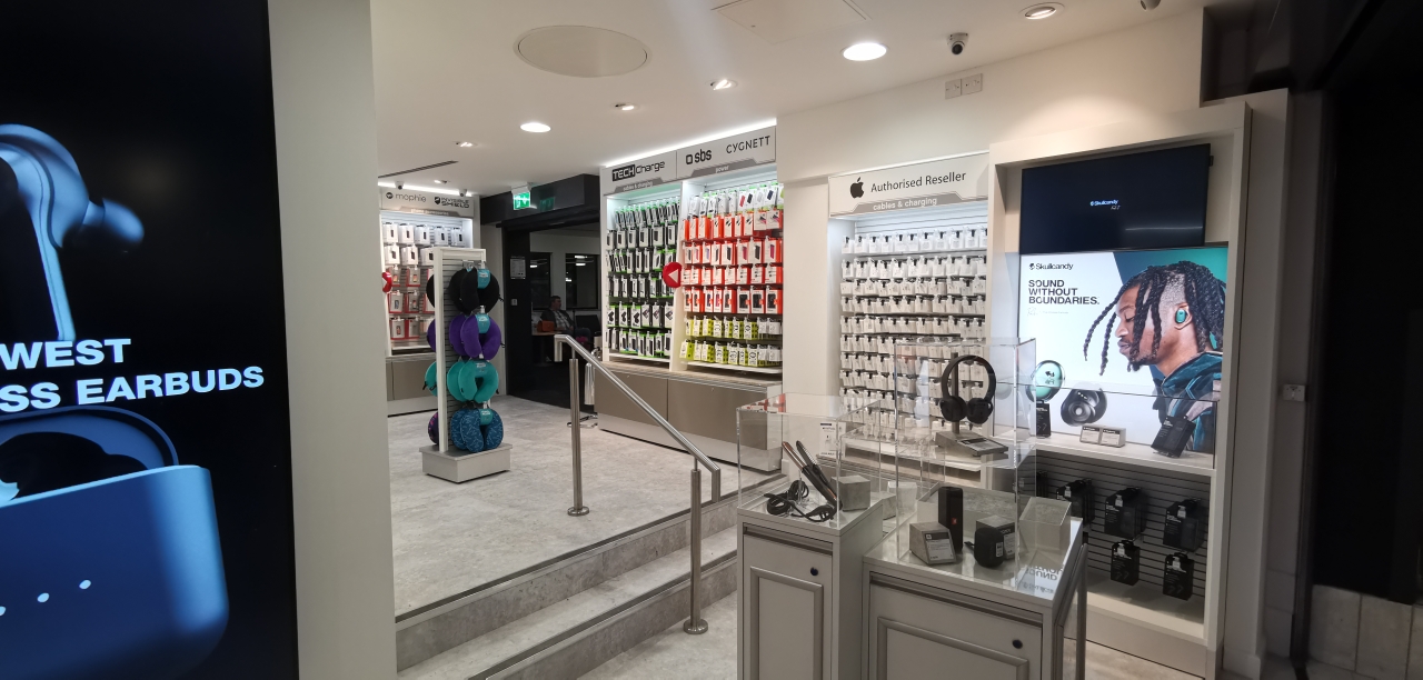 WHSmith opens first UK InMotion store at Leeds Bradford Airport