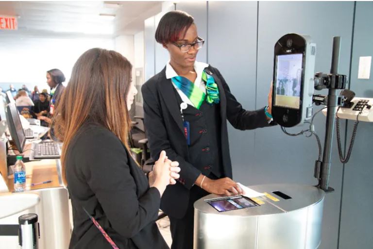 Biometric boarding lands at JFK T4
