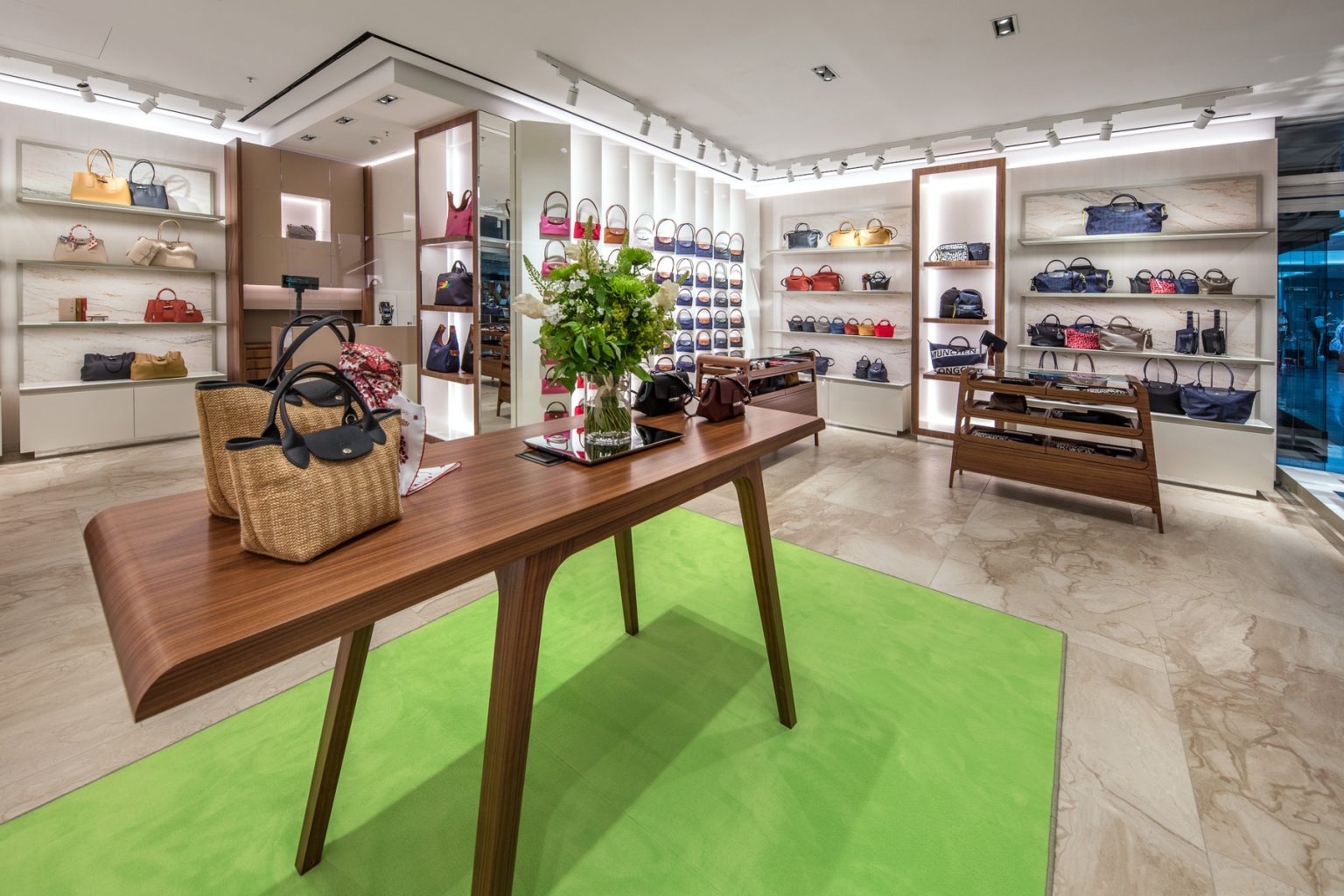 Longchamp opens new boutique at Munich Airport