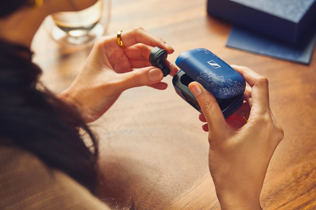 KrisShop and Sennheiser collaborate on limited-edition earbuds casing