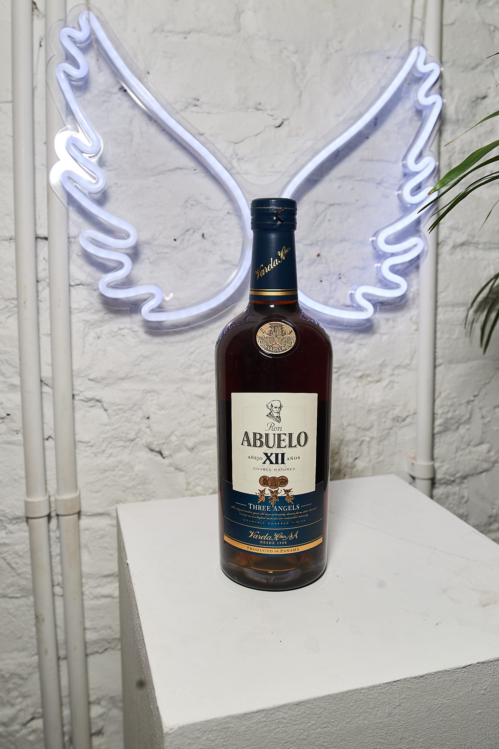 Ron Abuelo launches premium Three Angels in duty free Americas