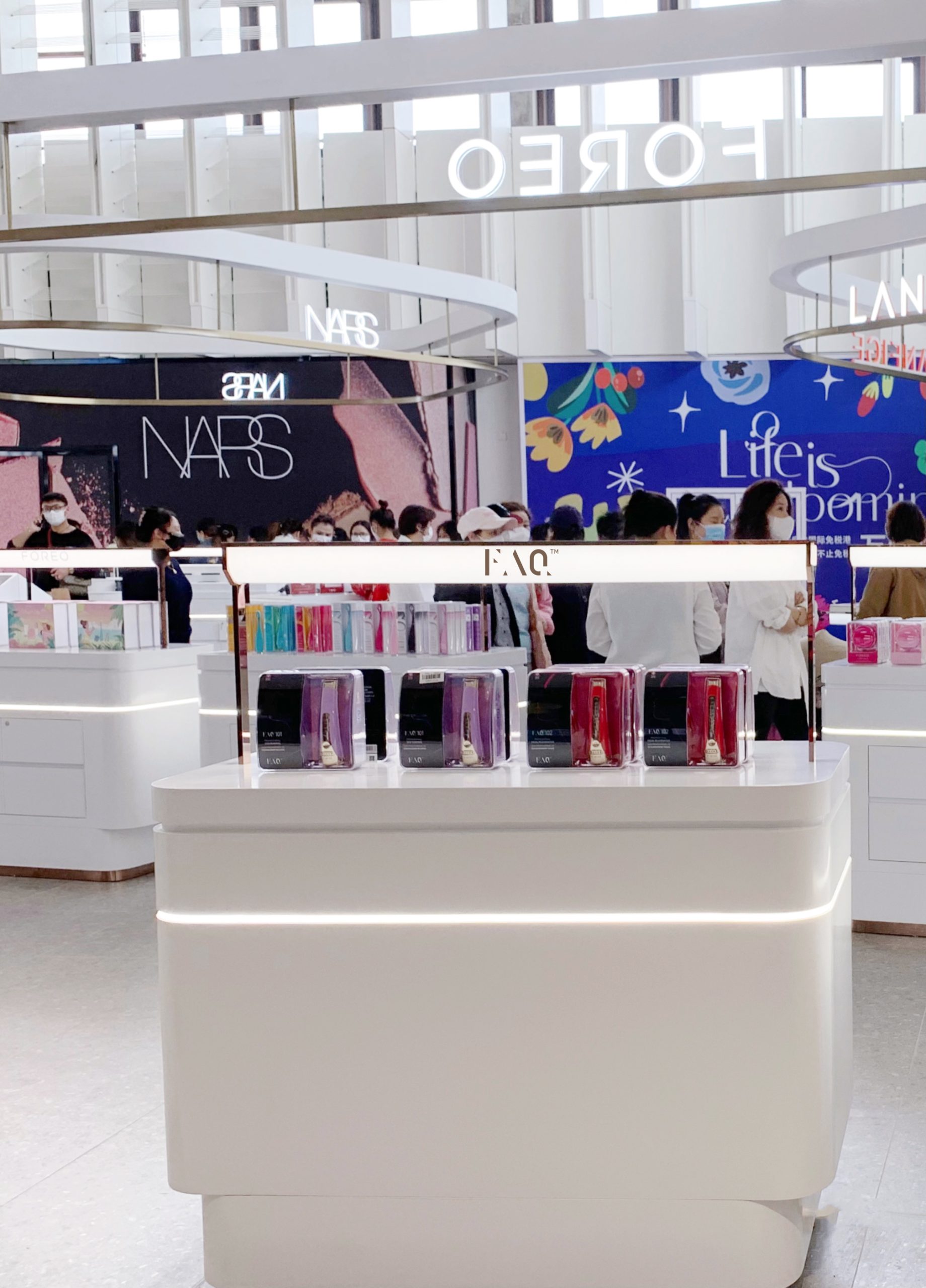 Foreo and FAQ announce new openings with Wangfujing Duty Free