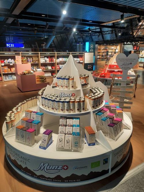 Maestrani and Lagardère launch Munz Choco Balls at Geneva Airport