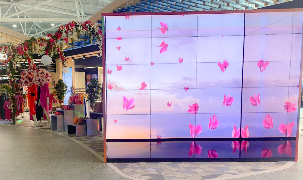 Cyprus Duty Free unveils Mirror Box and Selfie Station installations