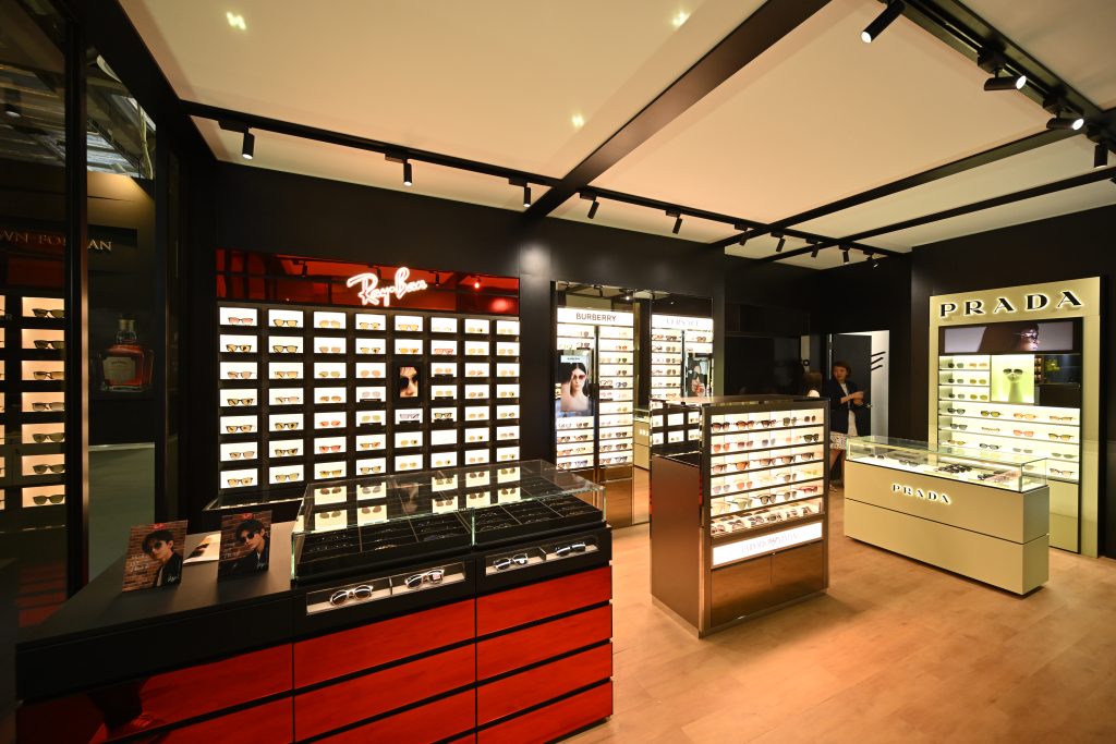 EssilorLuxottica reaffirms Asian travel retail commitment at TFWA Asia ...