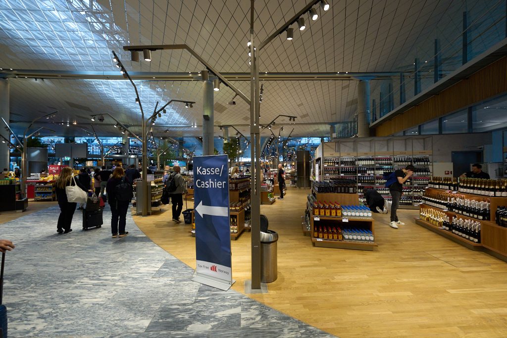 Oslo Airport shops officially reopen after extensive modernisation