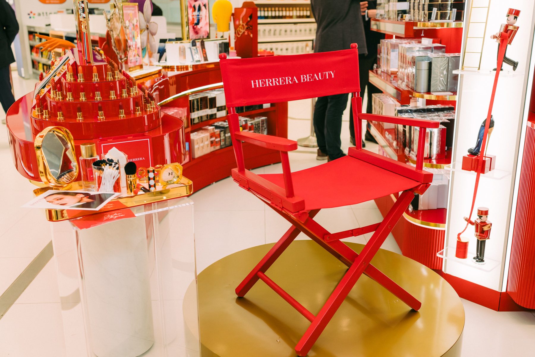 Puig celebrates Herrera Beauty and new counters with Motta Internacional
