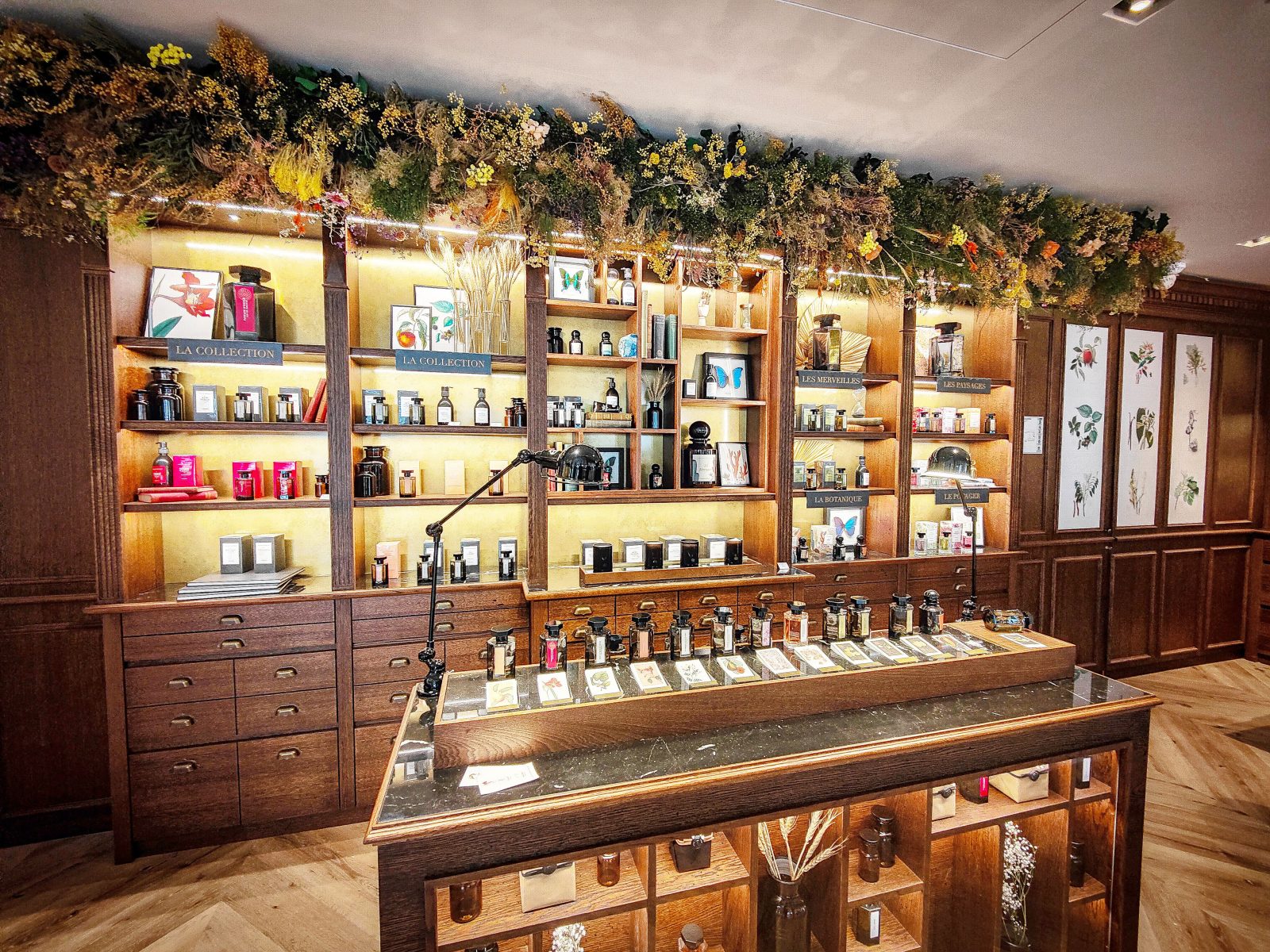 Puig features L’Artisan Parfumeur pop-up at Paris Charles de Gaulle