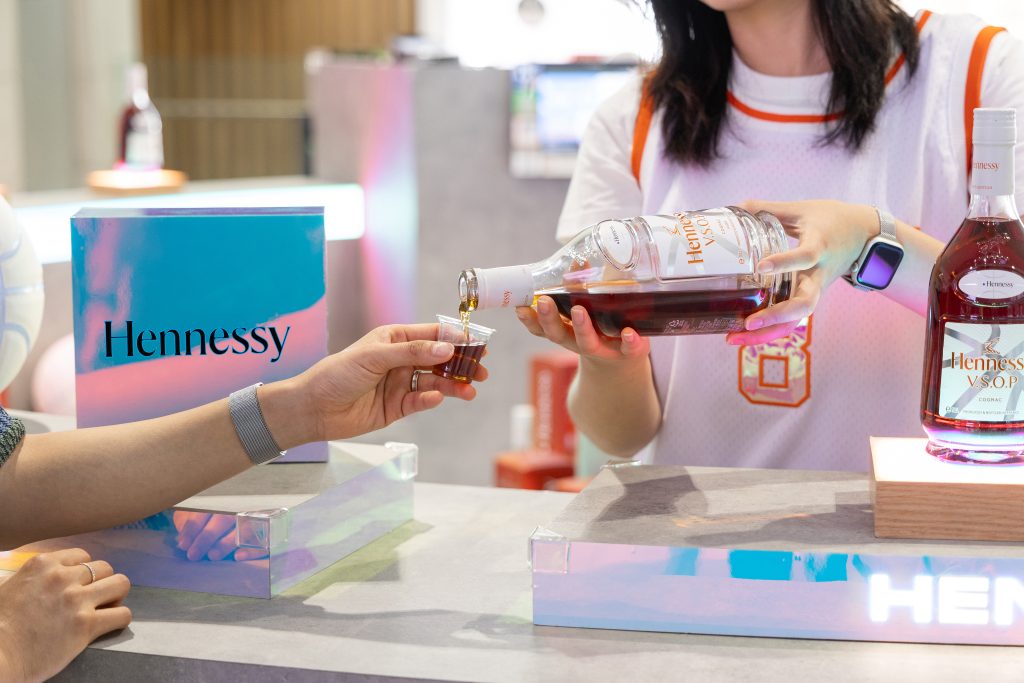 Moët Hennessy features basketball-themed animation at Incheon Airport