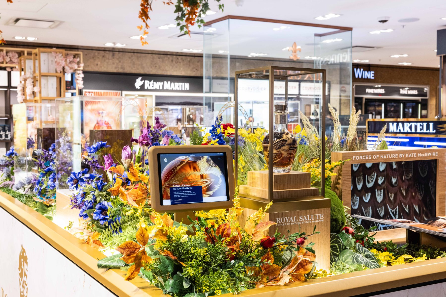 Ultra prestigious Royal Salute pop-up launches with Heinemann Sydney