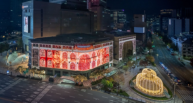 Shinsegae unveils largest ever Christmas media display