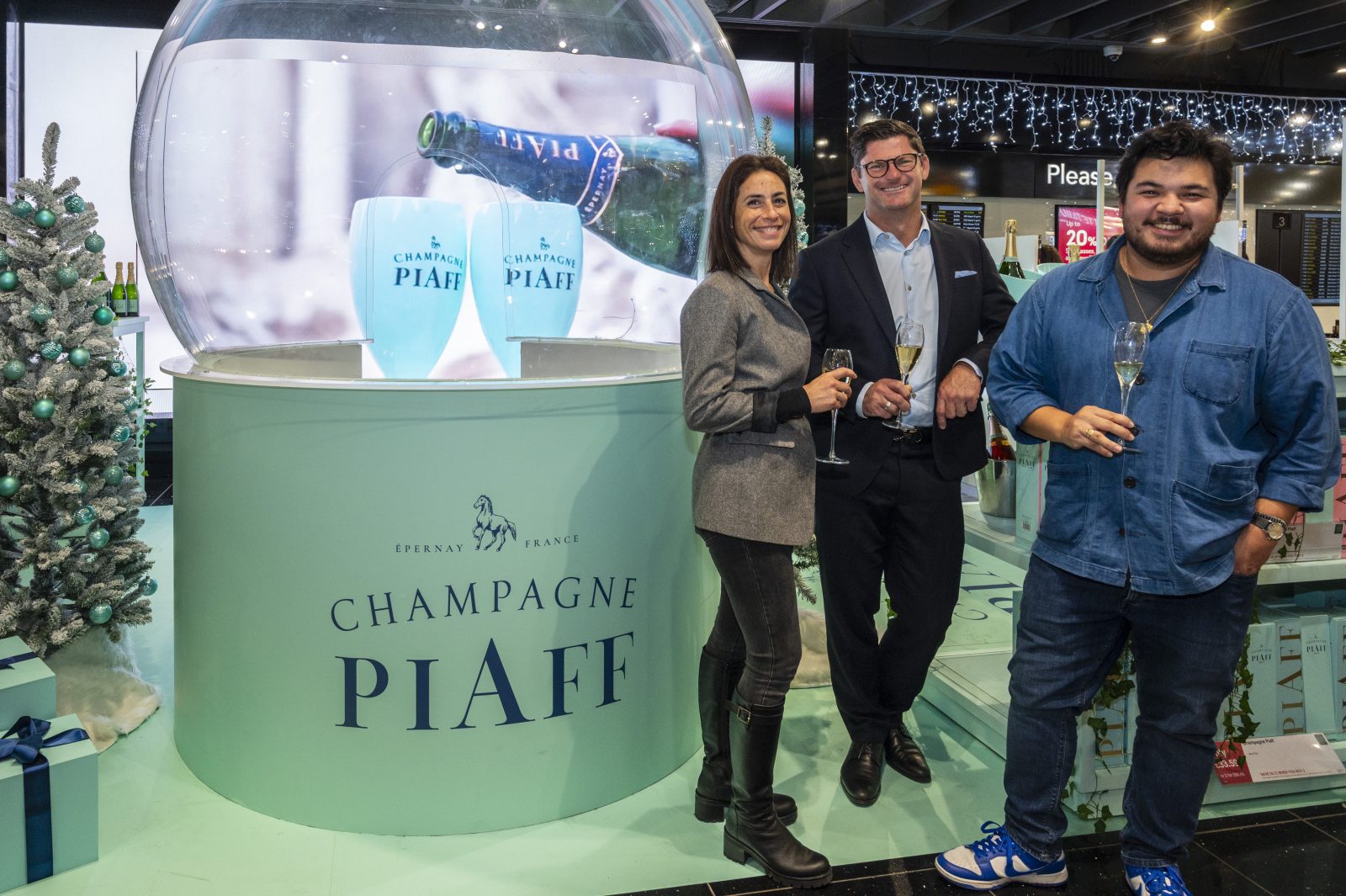 Champagne Piaff snow globe enchants travellers at Heathrow T5