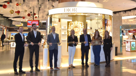 Dior brings festive magic to İstanbul Airport duty free