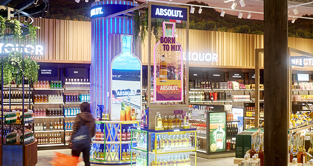 Absolut highlights sustainability and brand story at Arlanda Airport