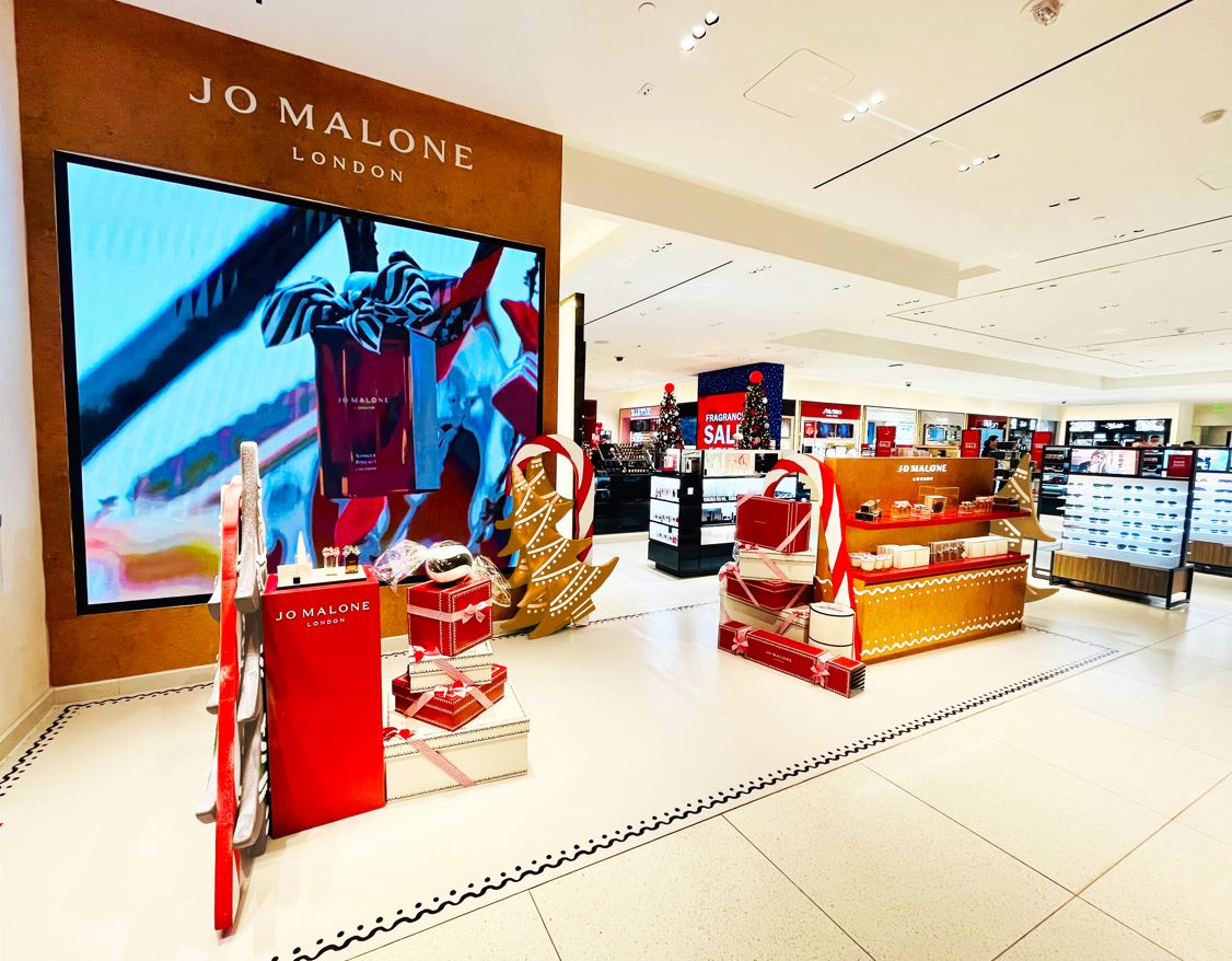 Jo Malone London brings Gingerbread Land to life in airports