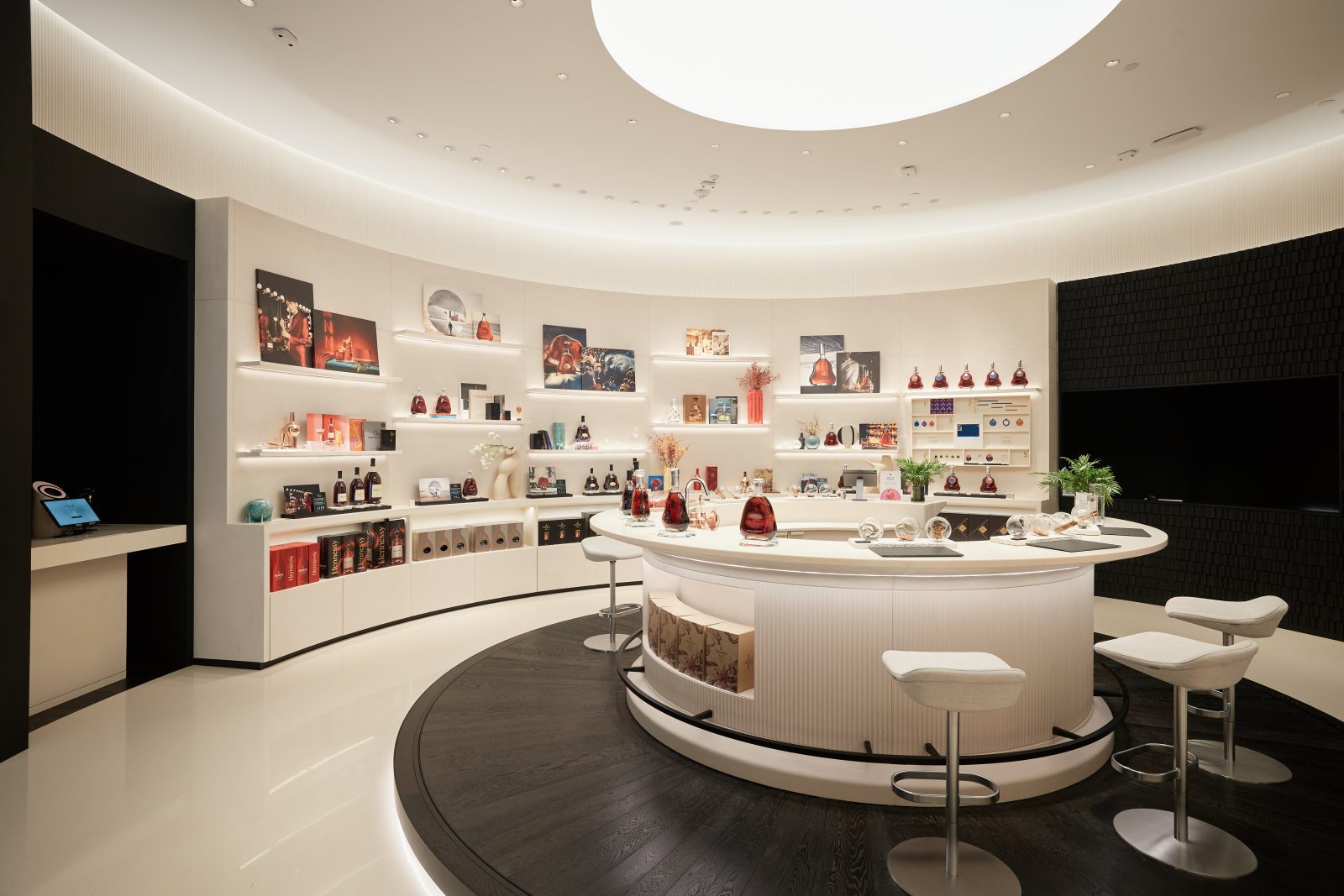 Moët Hennessy Travel Retail features Senses of Hennessy in Macau and ...