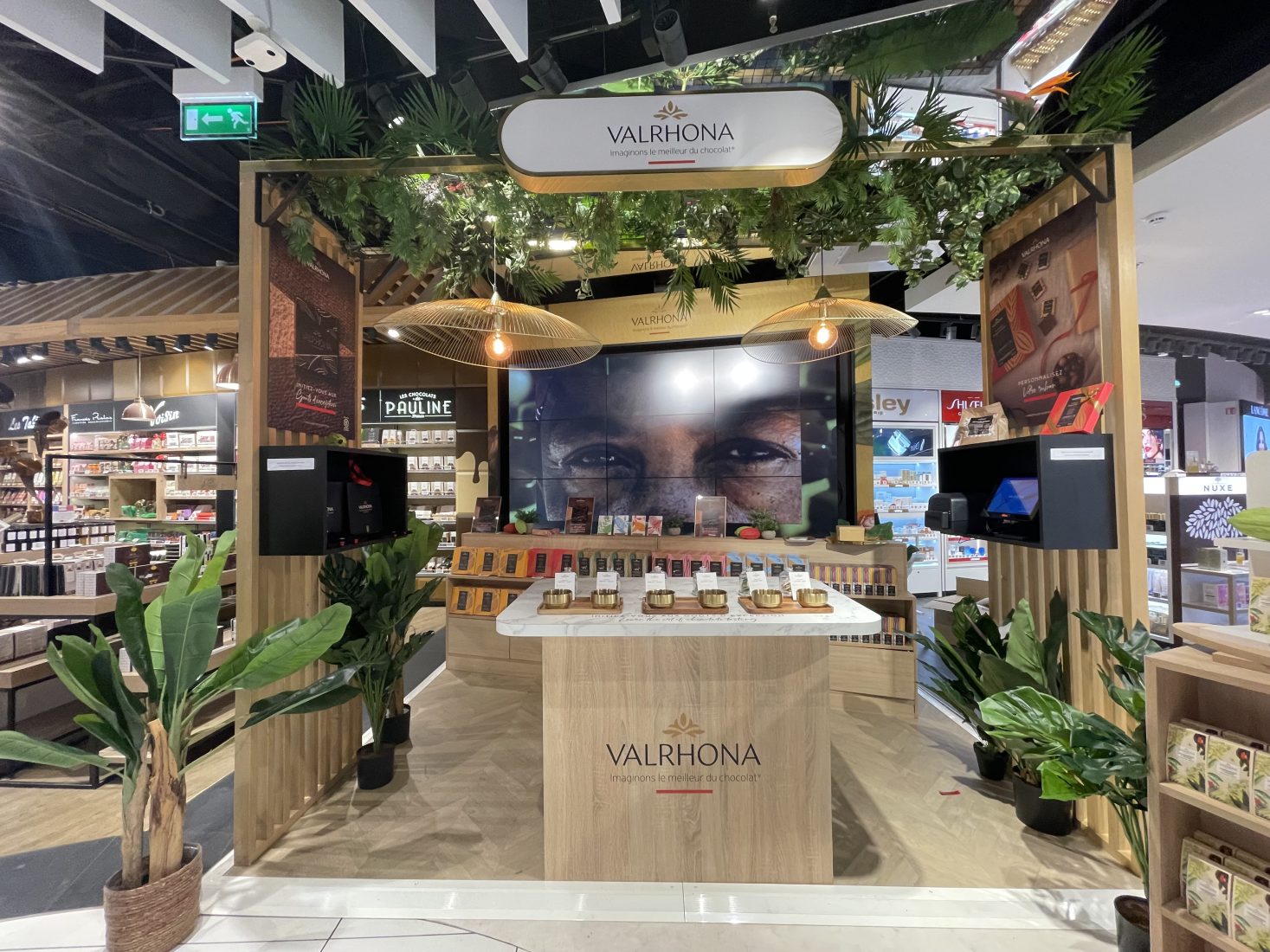 Valrhona features chocolate tasting activation at Lyon Airport