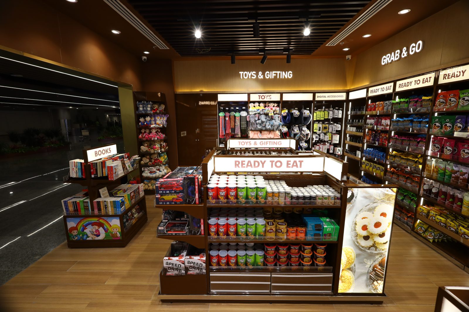 AMRPL unveils Bon Voyage store at Chaudhary Charan Singh Airport