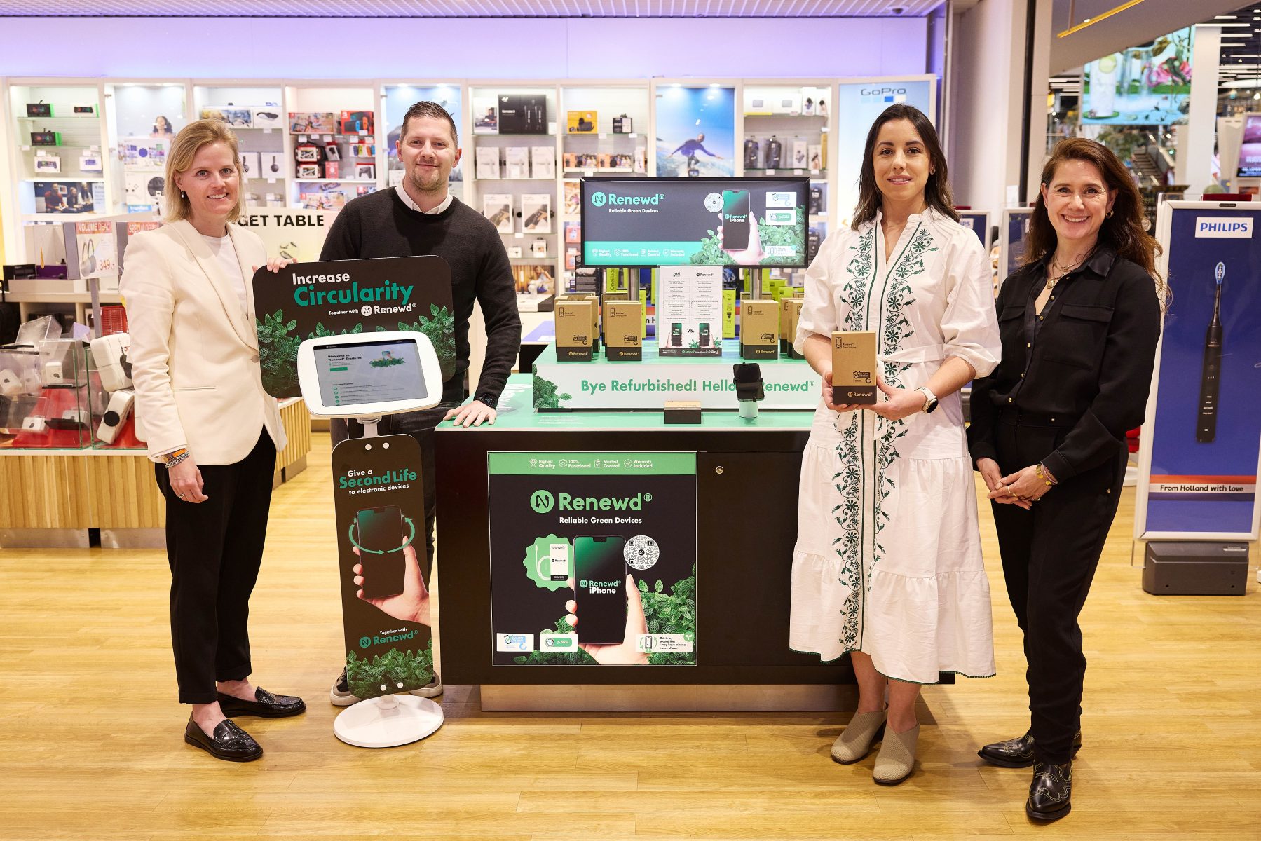 Capi and Renewd promote sustainability at Schiphol Airport