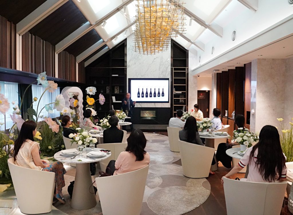 Lotte Duty Free stages VIP Champagne tasting