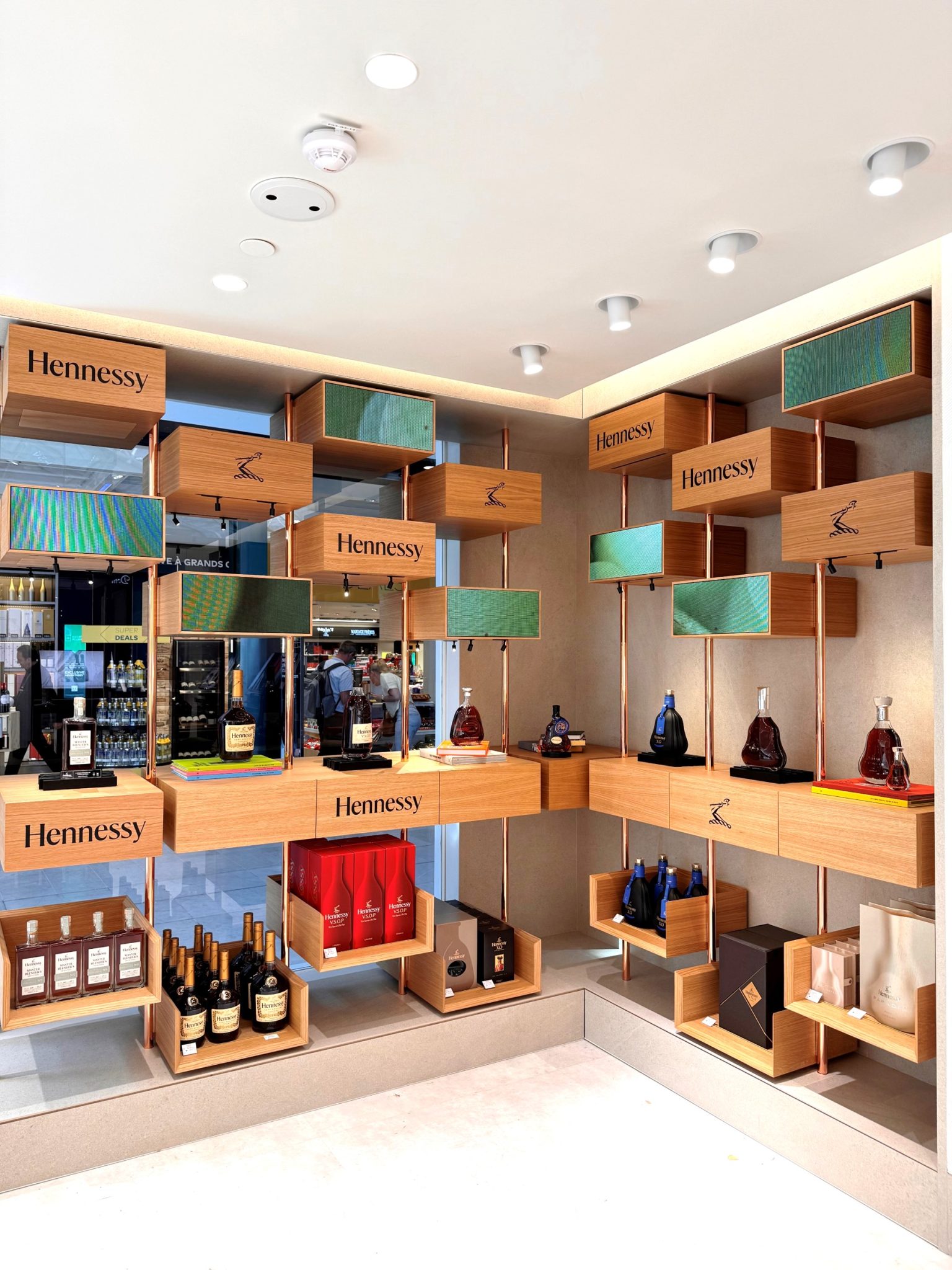 Moët Hennessy marks 10-years of CDG Les Caves Particulières with new ...