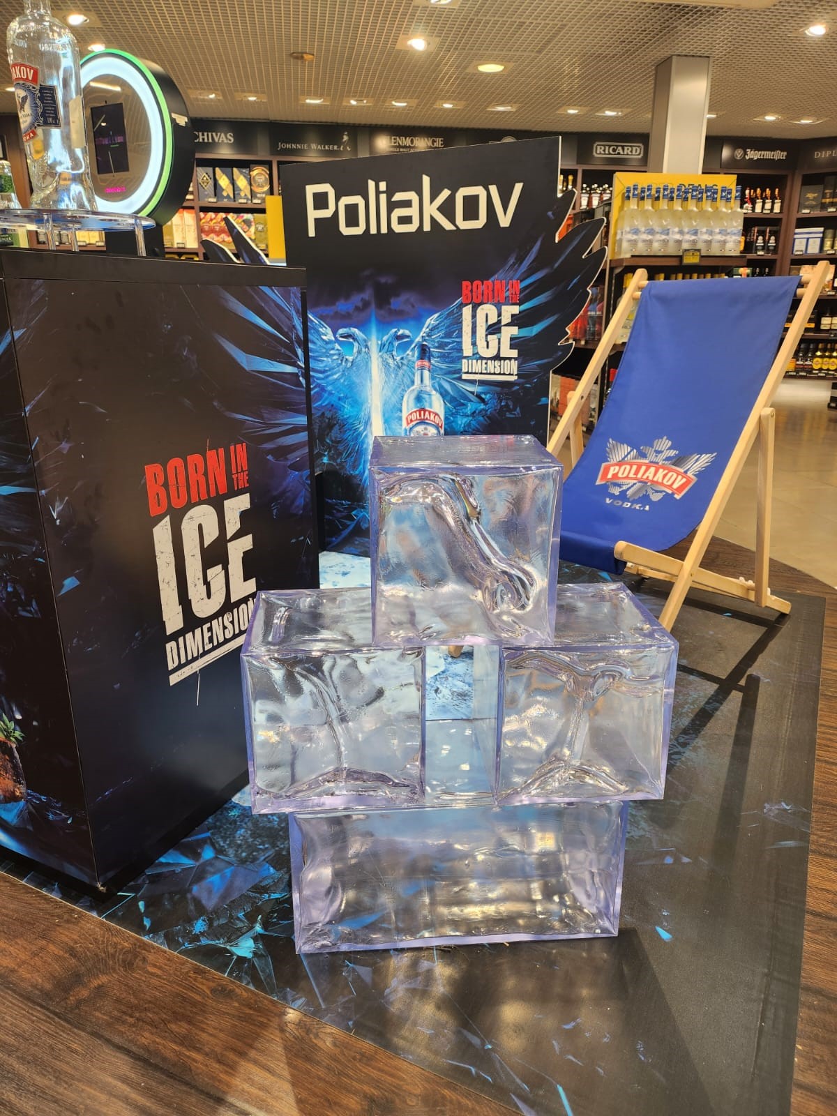Poliakov features activation at Charles de Gaulle Airport T3