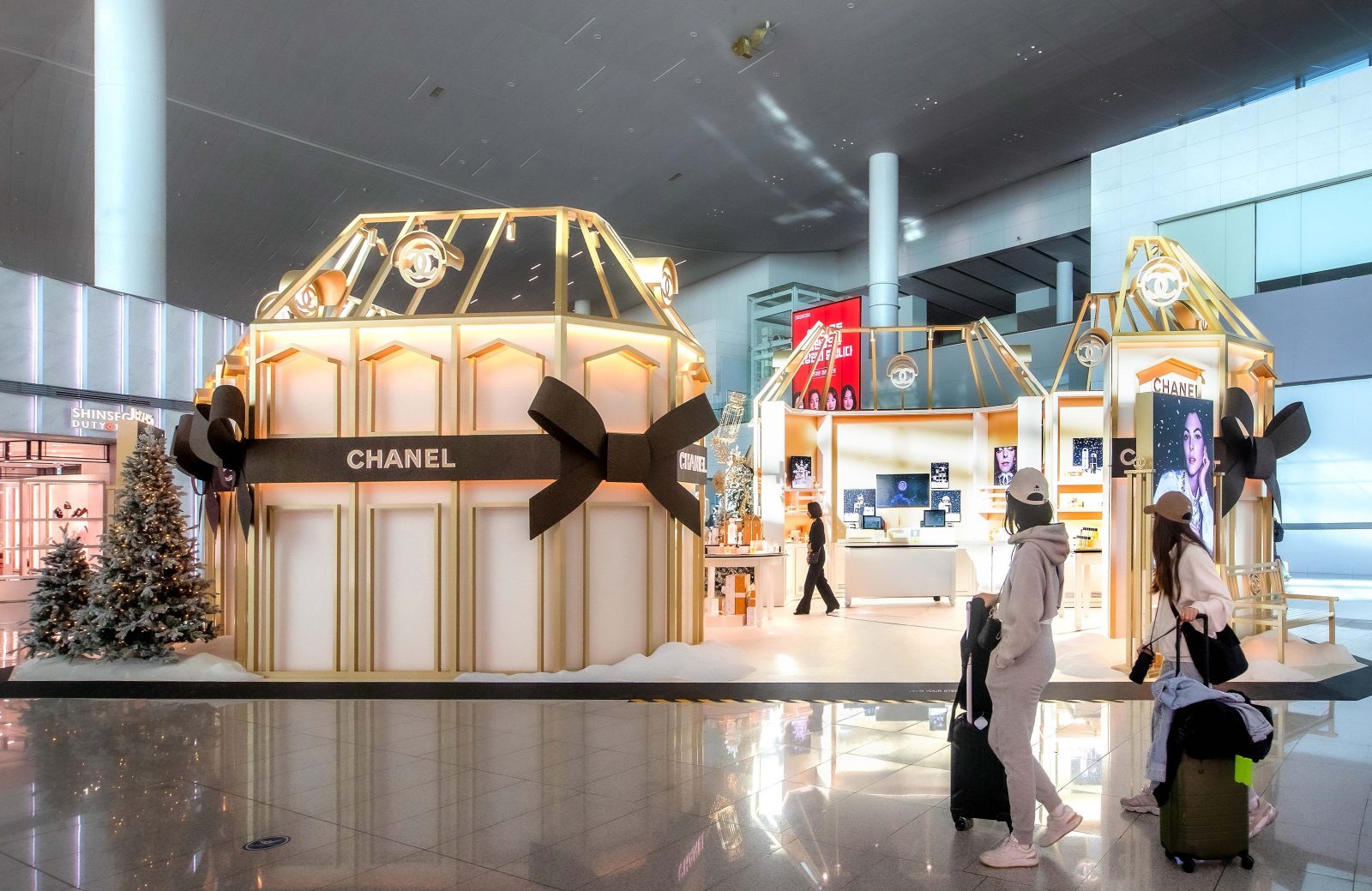 Shinsegae Duty Free unveils largest Chanel Winter Tale podium